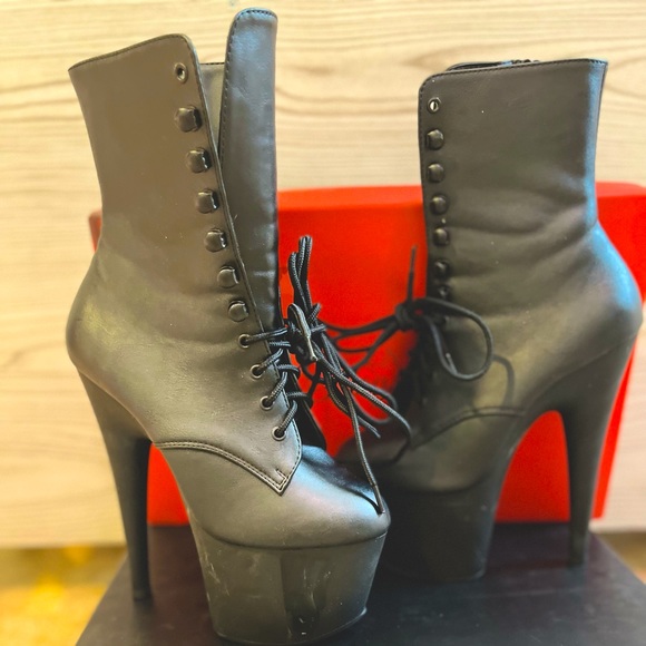 Pleaser | Shoes | Pleaser Brand New Players Club Adore Platform Heels ...